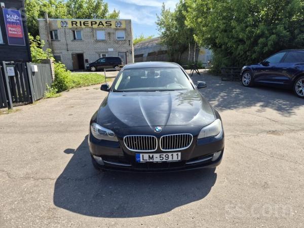 Melns BMW 530 2012 Rīga, ar dzinēja tilpumu 3.00 L un nobraukumu 294 tūkst. km par 9490 €, foto 3 vietnē AUTOMOTO.COM.LV
