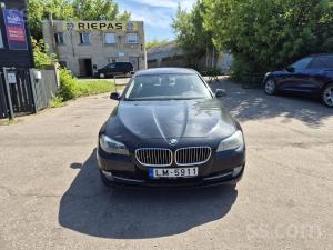 Black BMW 530 2012 in Riga, with an engine capacity of 3.00 L and mileage of 294 thousand km for 9490 €, photo 4 on AUTOMOTO.COM.LV