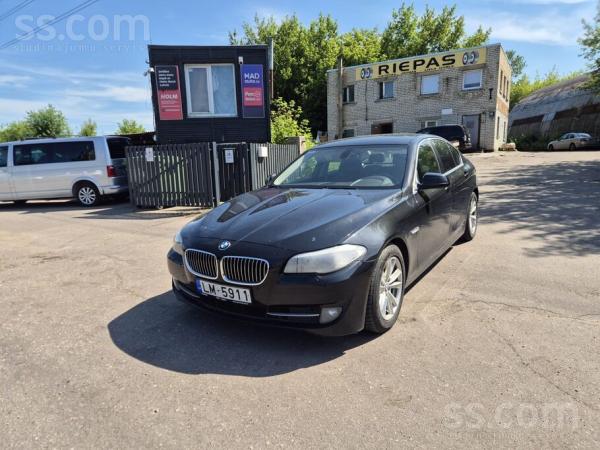 Melns BMW 530 2012 Rīga, ar dzinēja tilpumu 3.00 L un nobraukumu 294 tūkst. km par 9490 €, foto 4 vietnē AUTOMOTO.COM.LV