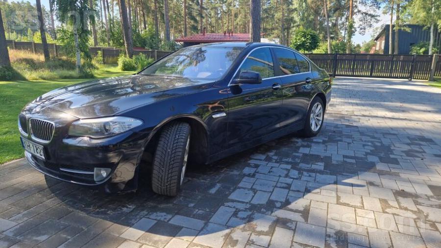Black BMW 530 2012 in Riga, with an engine capacity of 3.00 L and mileage of 290 thousand km for 12300 €, photo 1 on AUTOMOTO.COM.LV