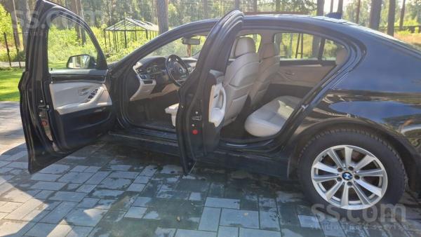 Melns BMW 530 2012 Rīga, ar dzinēja tilpumu 3.00 L un nobraukumu 290 tūkst. km par 12300 €, foto 3 vietnē AUTOMOTO.COM.LV