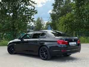Black BMW 530 2012 in Riga, with an engine capacity of 3.00 L and mileage of 0 thousand km for 11500 €, photo 3 on AUTOMOTO.COM.LV