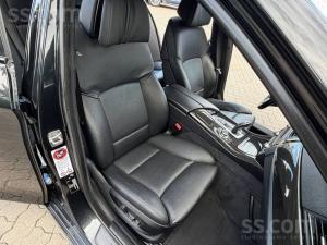Black BMW 530 2012 in Riga, with an engine capacity of 3.00 L and mileage of 0 thousand km for 11500 €, photo 15 on AUTOMOTO.COM.LV