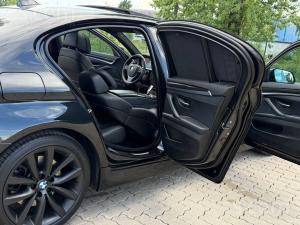 Black BMW 530 2012 in Riga, with an engine capacity of 3.00 L and mileage of 0 thousand km for 11500 €, photo 22 on AUTOMOTO.COM.LV
