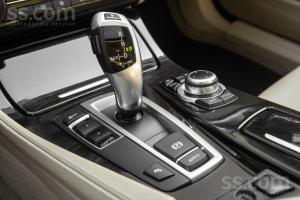 Melns BMW 530 2012 Rīga, ar dzinēja tilpumu 3.00 L un nobraukumu 286 tūkst. km par 9490 €, foto 16 vietnē AUTOMOTO.COM.LV