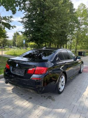 Melns BMW 530 2012 Elektrėnai, ar dzinēja tilpumu 2.99 L un nobraukumu 210 tūkst. km par 9500 €, foto 7 vietnē AUTOMOTO.COM.LV