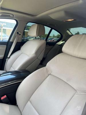 Melns BMW 530 2012 Elektrėnai, ar dzinēja tilpumu 2.99 L un nobraukumu 210 tūkst. km par 9500 €, foto 12 vietnē AUTOMOTO.COM.LV