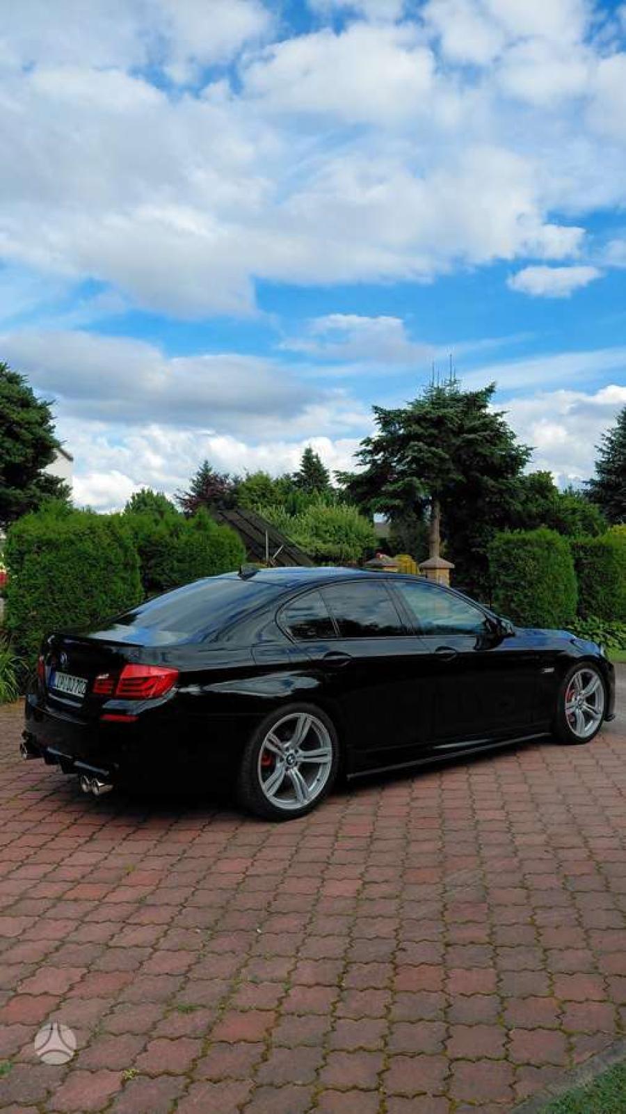 Melns BMW 530 2012 Viļņa, ar dzinēja tilpumu 2.99 L un nobraukumu 277 tūkst. km par 12500 €, foto 17 vietnē AUTOMOTO.COM.LV