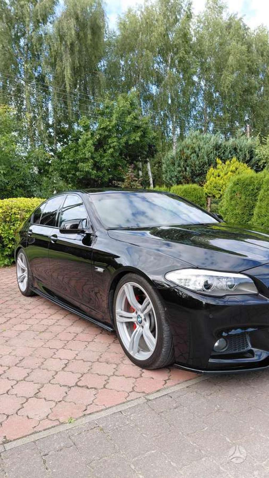 Melns BMW 530 2012 Viļņa, ar dzinēja tilpumu 2.99 L un nobraukumu 277 tūkst. km par 12500 €, foto 18 vietnē AUTOMOTO.COM.LV