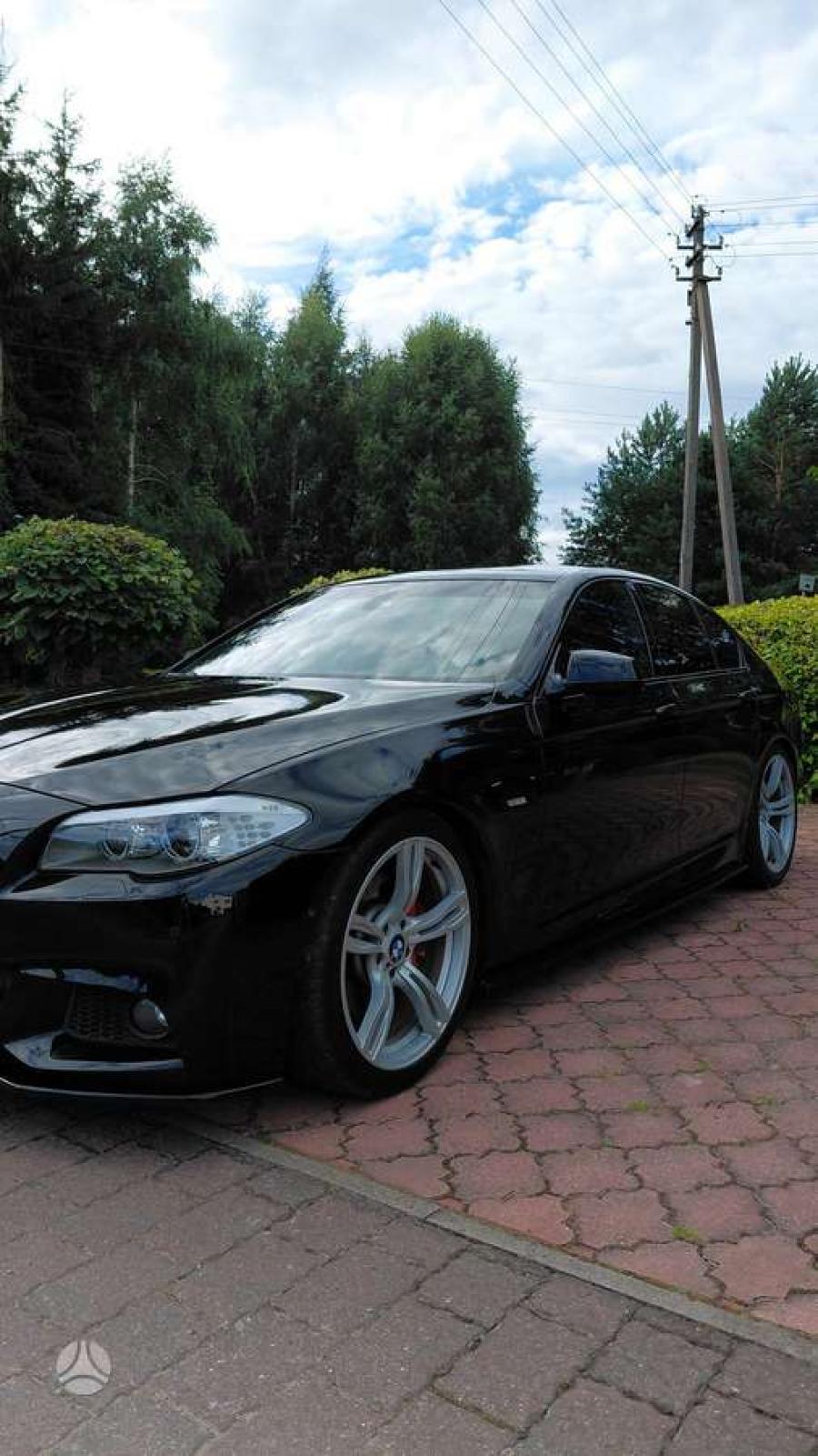 Melns BMW 530 2012 Viļņa, ar dzinēja tilpumu 2.99 L un nobraukumu 277 tūkst. km par 12500 €, foto 19 vietnē AUTOMOTO.COM.LV