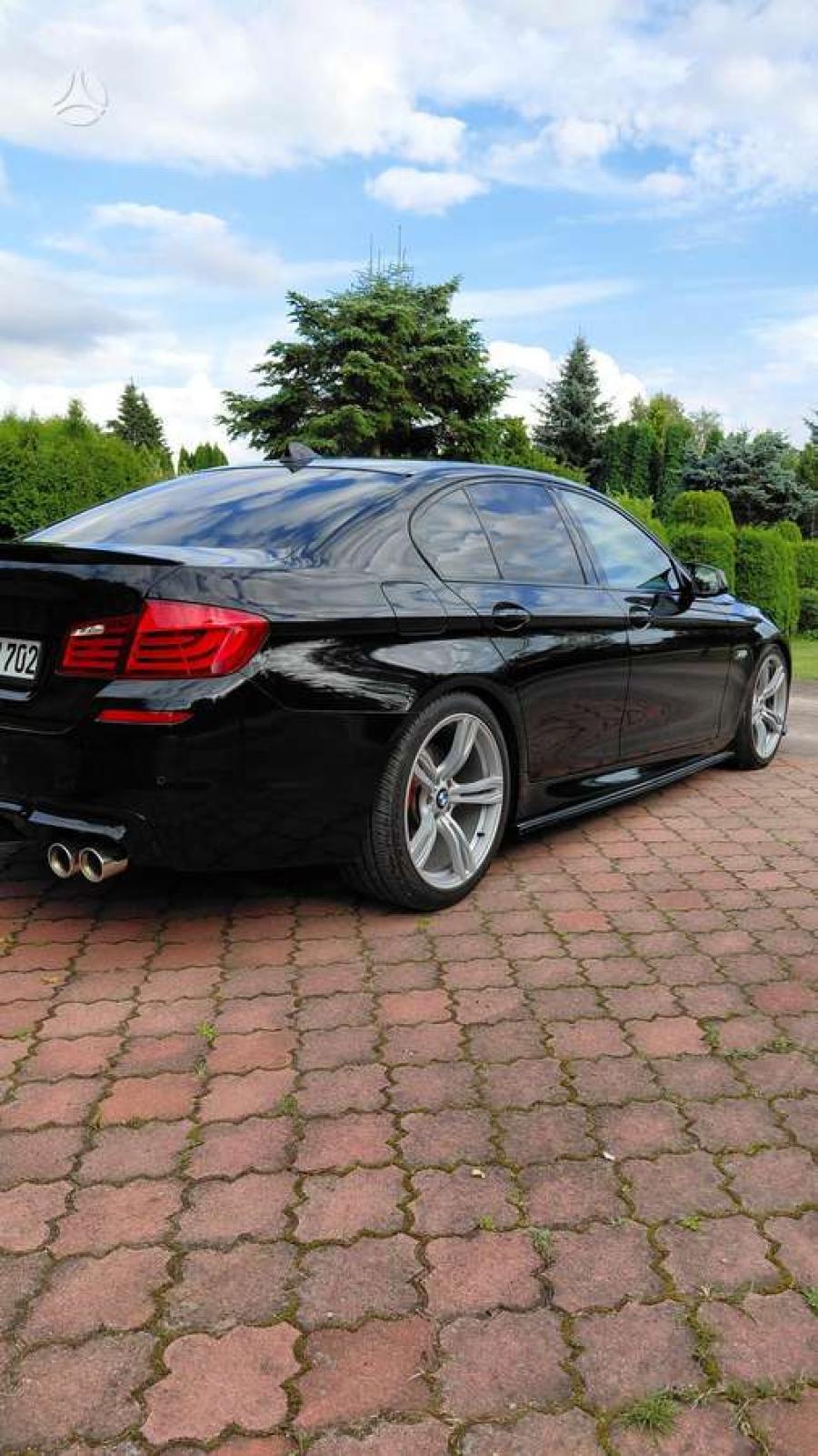 Melns BMW 530 2012 Viļņa, ar dzinēja tilpumu 2.99 L un nobraukumu 277 tūkst. km par 12500 €, foto 20 vietnē AUTOMOTO.COM.LV