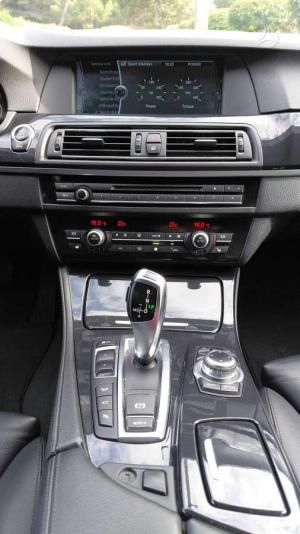 Melns BMW 530 2012 Viļņa, ar dzinēja tilpumu 2.99 L un nobraukumu 277 tūkst. km par 12500 €, foto 24 vietnē AUTOMOTO.COM.LV