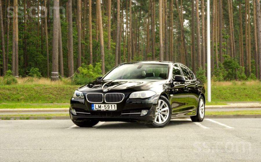 Black BMW 530 2012 in Riga, with an engine capacity of 3.00 L and mileage of 294 thousand km for 8590 €, photo 1 on AUTOMOTO.COM.LV