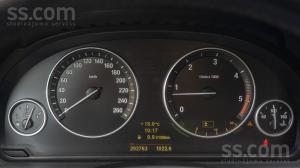 Black BMW 530 2012 in Riga, with an engine capacity of 3.00 L and mileage of 294 thousand km for 8590 €, photo 19 on AUTOMOTO.COM.LV