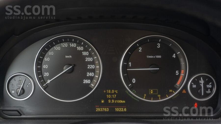 Black BMW 530 2012 in Riga, with an engine capacity of 3.00 L and mileage of 294 thousand km for 8590 €, photo 19 on AUTOMOTO.COM.LV