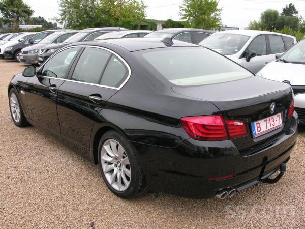 Black BMW 530 2012 in Riga, with an engine capacity of 3.00 L and mileage of 258 thousand km for 7950 €, photo 4 on AUTOMOTO.COM.LV