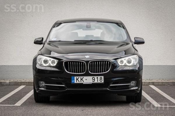 Black BMW 530 2012 in Riga, with an engine capacity of 3.00 L and mileage of 0 thousand km for 8250 €, photo 3 on AUTOMOTO.COM.LV
