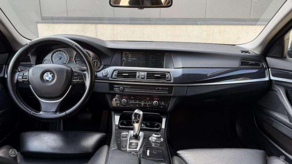 Melns BMW 530 2012 Viļņa, ar dzinēja tilpumu 2.99 L un nobraukumu 342 tūkst. km par 7300 €, foto 10 vietnē AUTOMOTO.COM.LV