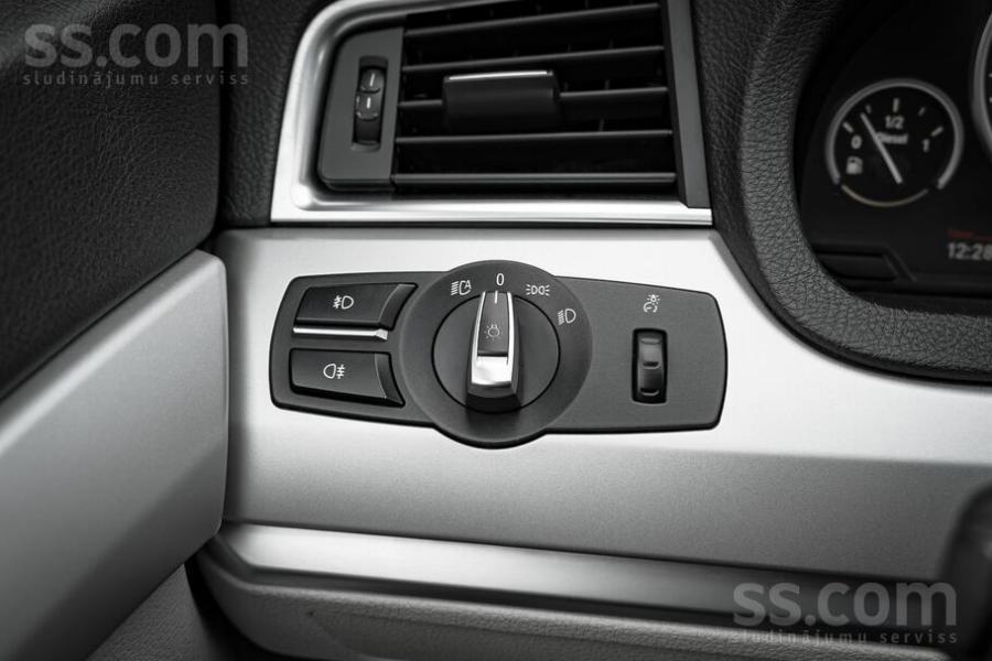 Melns BMW 530 2012 Rīga, ar dzinēja tilpumu 3.00 L un nobraukumu 0 tūkst. km par 7990 €, foto 30 vietnē AUTOMOTO.COM.LV