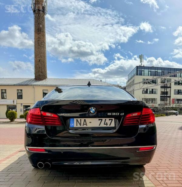 Melns BMW 530 2013 Rīga, ar dzinēja tilpumu 3.00 L un nobraukumu 277 tūkst. km par 12999 €, foto 5 vietnē AUTOMOTO.COM.LV