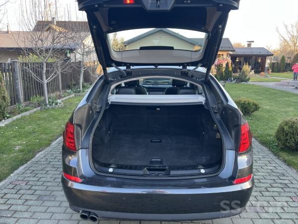Melns BMW 530 2013 Rīga, ar dzinēja tilpumu 3.00 L un nobraukumu 255 tūkst. km par 9990 €, foto 8 vietnē AUTOMOTO.COM.LV