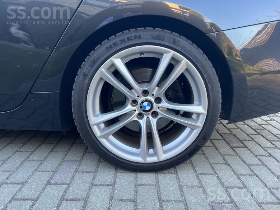Melns BMW 530 2013 Rīga, ar dzinēja tilpumu 3.00 L un nobraukumu 255 tūkst. km par 9990 €, foto 12 vietnē AUTOMOTO.COM.LV