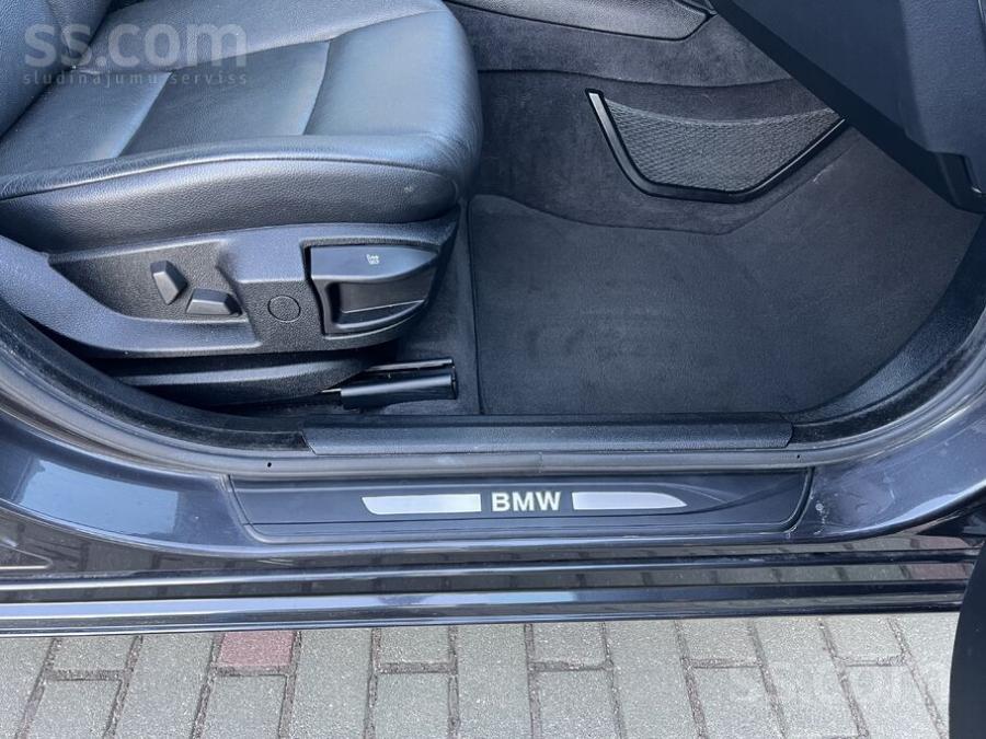 Melns BMW 530 2013 Rīga, ar dzinēja tilpumu 3.00 L un nobraukumu 255 tūkst. km par 9990 €, foto 18 vietnē AUTOMOTO.COM.LV
