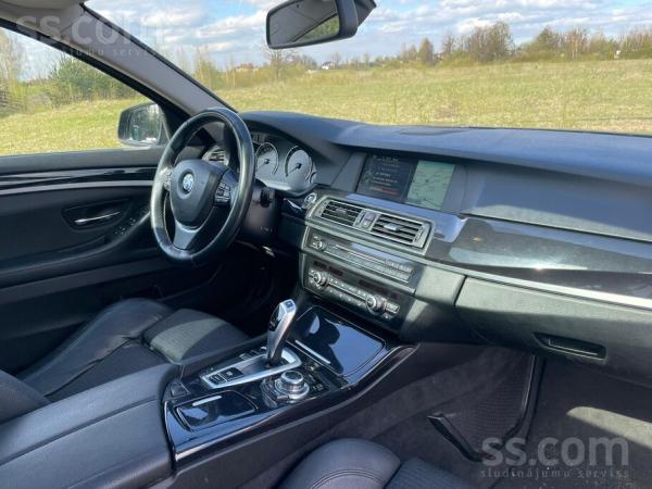 Melns BMW 530 2013 Ogre, ar dzinēja tilpumu 3.00 L un nobraukumu 323 tūkst. km par 8900 €, foto 7 vietnē AUTOMOTO.COM.LV