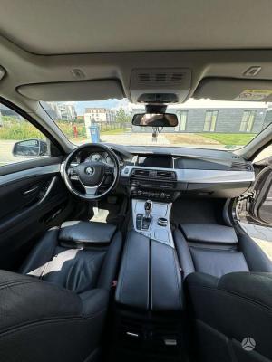 Melns BMW 530 2013 Kauņa, ar dzinēja tilpumu 2.99 L un nobraukumu 334 tūkst. km par 12500 €, foto 12 vietnē AUTOMOTO.COM.LV