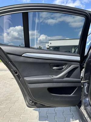 Melns BMW 530 2013 Kauņa, ar dzinēja tilpumu 2.99 L un nobraukumu 334 tūkst. km par 12500 €, foto 17 vietnē AUTOMOTO.COM.LV