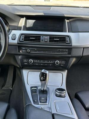 Melns BMW 530 2013 Kauņa, ar dzinēja tilpumu 2.99 L un nobraukumu 334 tūkst. km par 12500 €, foto 21 vietnē AUTOMOTO.COM.LV