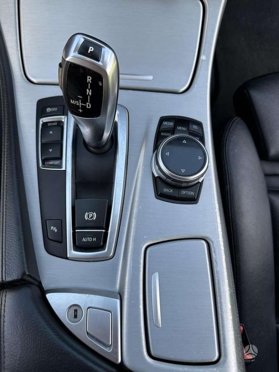 Melns BMW 530 2013 Kauņa, ar dzinēja tilpumu 2.99 L un nobraukumu 334 tūkst. km par 12500 €, foto 24 vietnē AUTOMOTO.COM.LV