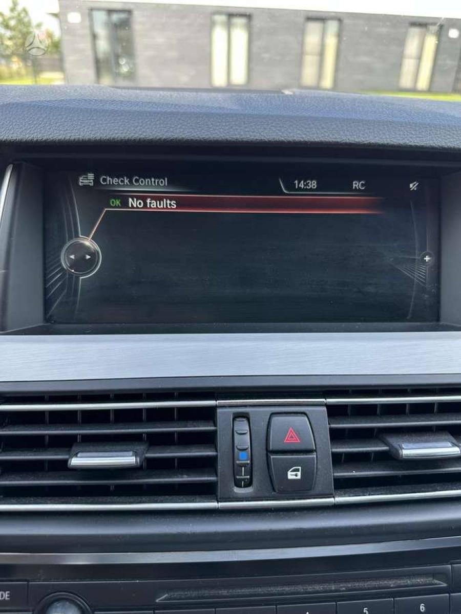 Melns BMW 530 2013 Kauņa, ar dzinēja tilpumu 2.99 L un nobraukumu 334 tūkst. km par 12500 €, foto 30 vietnē AUTOMOTO.COM.LV