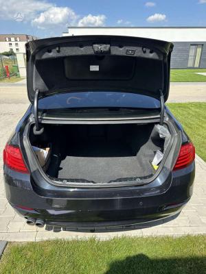 Melns BMW 530 2013 Kauņa, ar dzinēja tilpumu 2.99 L un nobraukumu 334 tūkst. km par 12500 €, foto 32 vietnē AUTOMOTO.COM.LV