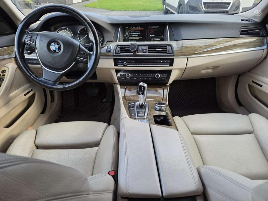 Black BMW 530 2013 in Utena, with an engine capacity of 2.99 L and mileage of 231 thousand km for 10999 €, photo 10 on AUTOMOTO.COM.LV