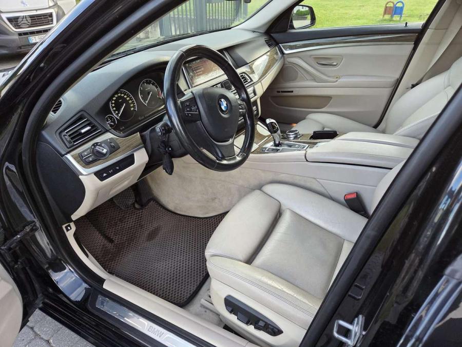 Black BMW 530 2013 in Utena, with an engine capacity of 2.99 L and mileage of 231 thousand km for 10999 €, photo 11 on AUTOMOTO.COM.LV