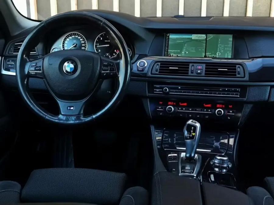 Black BMW 530 2013 in Riga, with an engine capacity of 3.00 L and mileage of 260 thousand km for 11700 €, photo 9 on AUTOMOTO.COM.LV