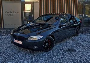 Black BMW 530 2013 in Riga, with an engine capacity of 3.00 L and mileage of 260 thousand km for 11700 €, photo 19 on AUTOMOTO.COM.LV