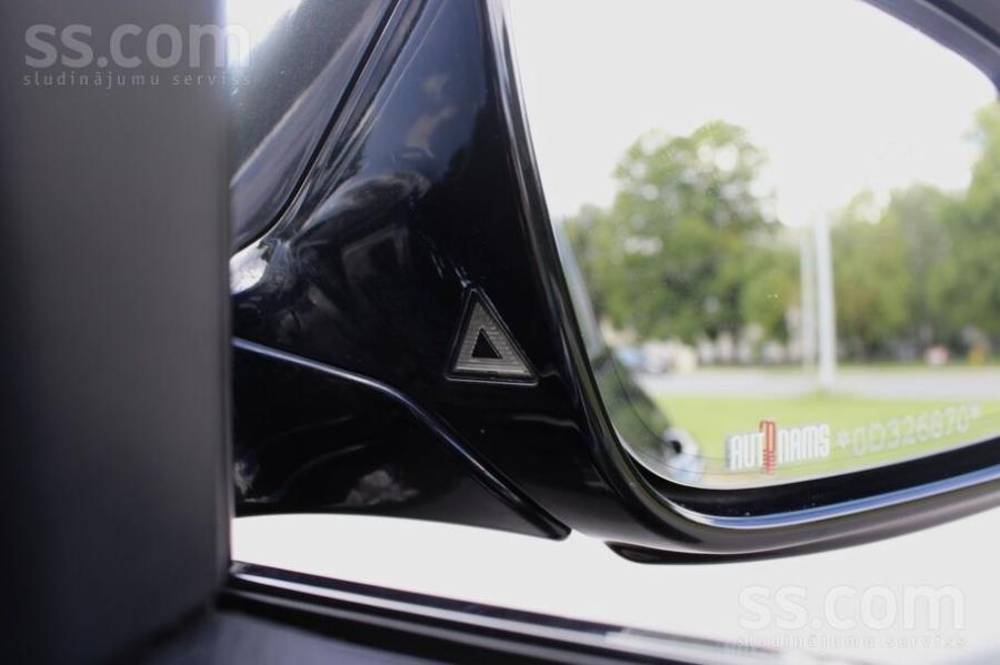 Black BMW 530 2013 in Riga, with an engine capacity of 3.00 L and mileage of 250 thousand km for 16500 €, photo 10 on AUTOMOTO.COM.LV