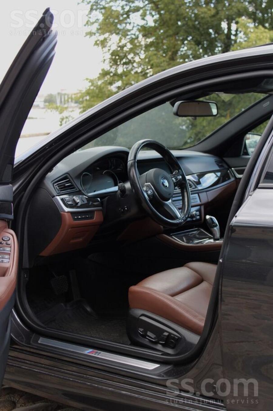 Black BMW 530 2013 in Riga, with an engine capacity of 3.00 L and mileage of 250 thousand km for 16500 €, photo 19 on AUTOMOTO.COM.LV