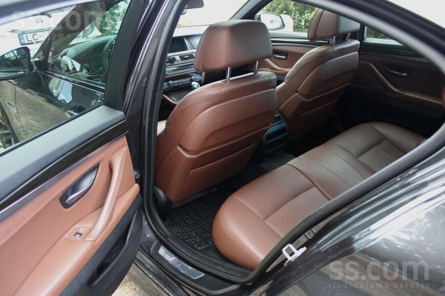 Black BMW 530 2013 in Riga, with an engine capacity of 3.00 L and mileage of 250 thousand km for 16500 €, photo 24 on AUTOMOTO.COM.LV
