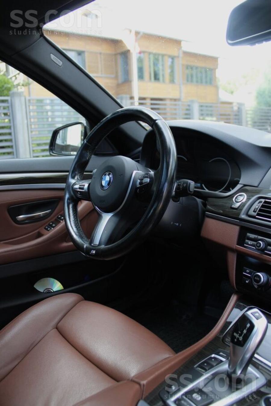 Black BMW 530 2013 in Riga, with an engine capacity of 3.00 L and mileage of 250 thousand km for 16500 €, photo 26 on AUTOMOTO.COM.LV