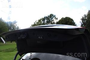 Black BMW 530 2013 in Riga, with an engine capacity of 3.00 L and mileage of 250 thousand km for 16500 €, photo 31 on AUTOMOTO.COM.LV