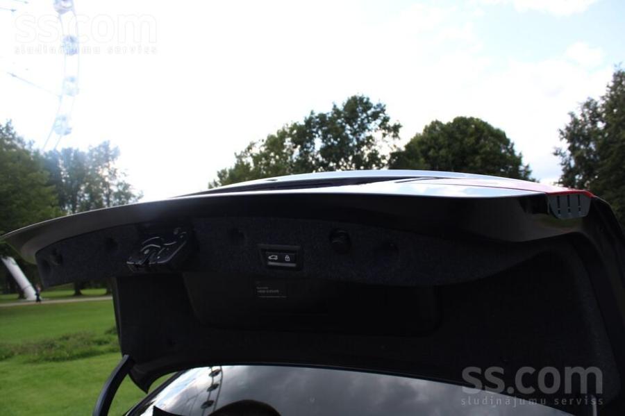 Black BMW 530 2013 in Riga, with an engine capacity of 3.00 L and mileage of 250 thousand km for 16500 €, photo 31 on AUTOMOTO.COM.LV
