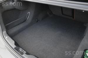Black BMW 530 2013 in Riga, with an engine capacity of 3.00 L and mileage of 250 thousand km for 16500 €, photo 33 on AUTOMOTO.COM.LV