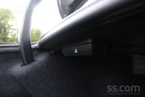 Black BMW 530 2013 in Riga, with an engine capacity of 3.00 L and mileage of 250 thousand km for 16500 €, photo 34 on AUTOMOTO.COM.LV