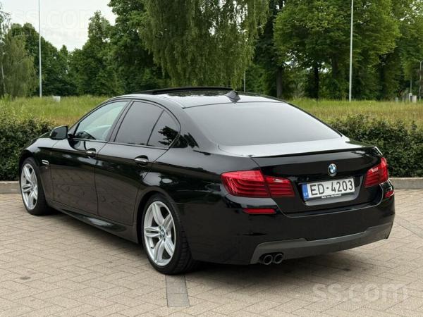 Melns BMW 530 2014 Rīga, ar dzinēja tilpumu 3.00 L un nobraukumu 282 tūkst. km par 9990 €, foto 3 vietnē AUTOMOTO.COM.LV