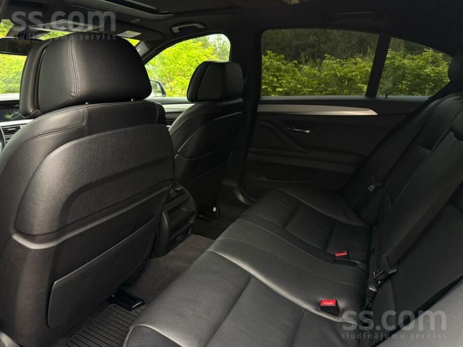 Melns BMW 530 2014 Rīga, ar dzinēja tilpumu 3.00 L un nobraukumu 282 tūkst. km par 9990 €, foto 14 vietnē AUTOMOTO.COM.LV