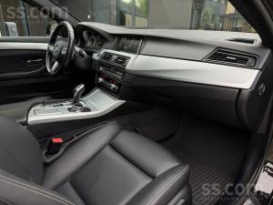 Melns BMW 530 2014 Rīga, ar dzinēja tilpumu 3.00 L un nobraukumu 282 tūkst. km par 11980 €, foto 12 vietnē AUTOMOTO.COM.LV