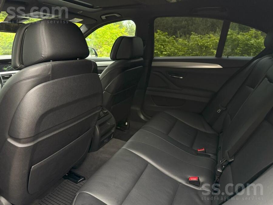 Melns BMW 530 2014 Rīga, ar dzinēja tilpumu 3.00 L un nobraukumu 282 tūkst. km par 11980 €, foto 14 vietnē AUTOMOTO.COM.LV